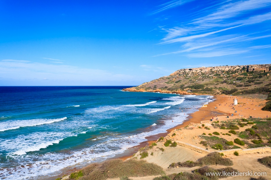 Ramla Bay - najpiękniejsza plaża na Gozo z ciekawą historią