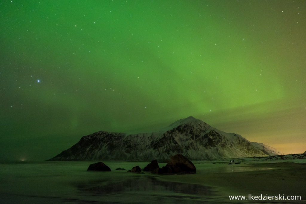 Zorza polarna (Aurora borealis) na Lofotach [DUŻE ZDJĘCIA]